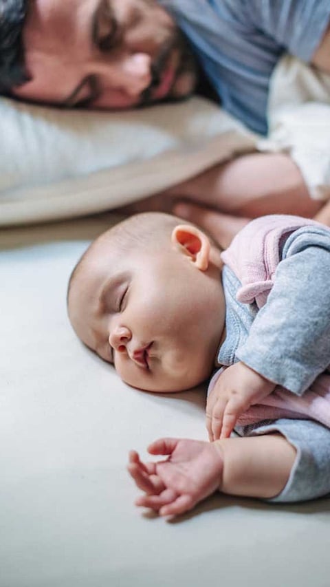why babies are light sleepers with short sleep cycl - Weleda